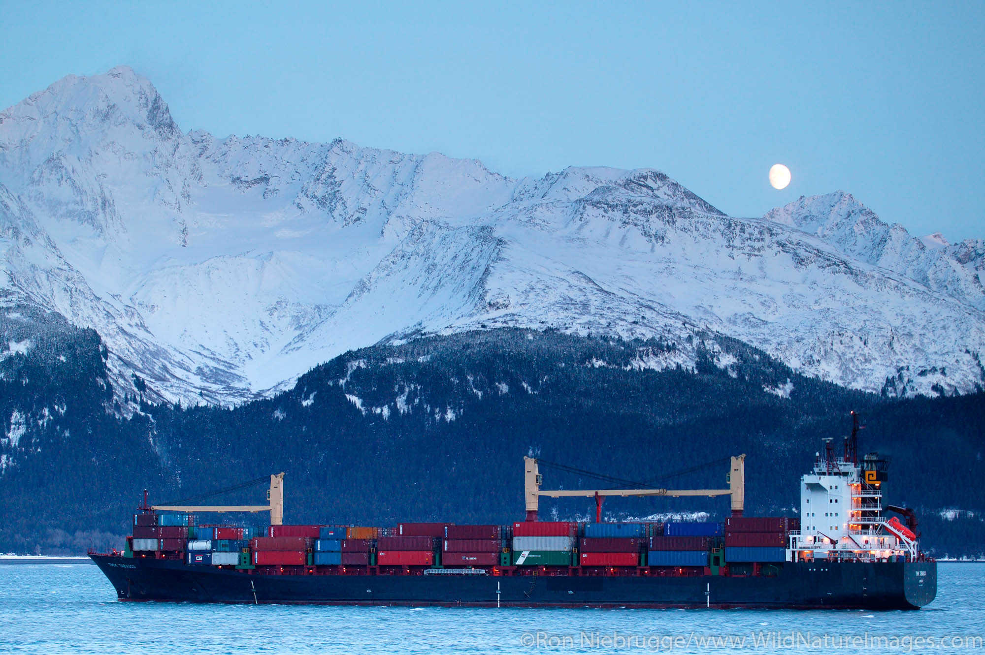 Container Ship | Photos by Ron Niebrugge