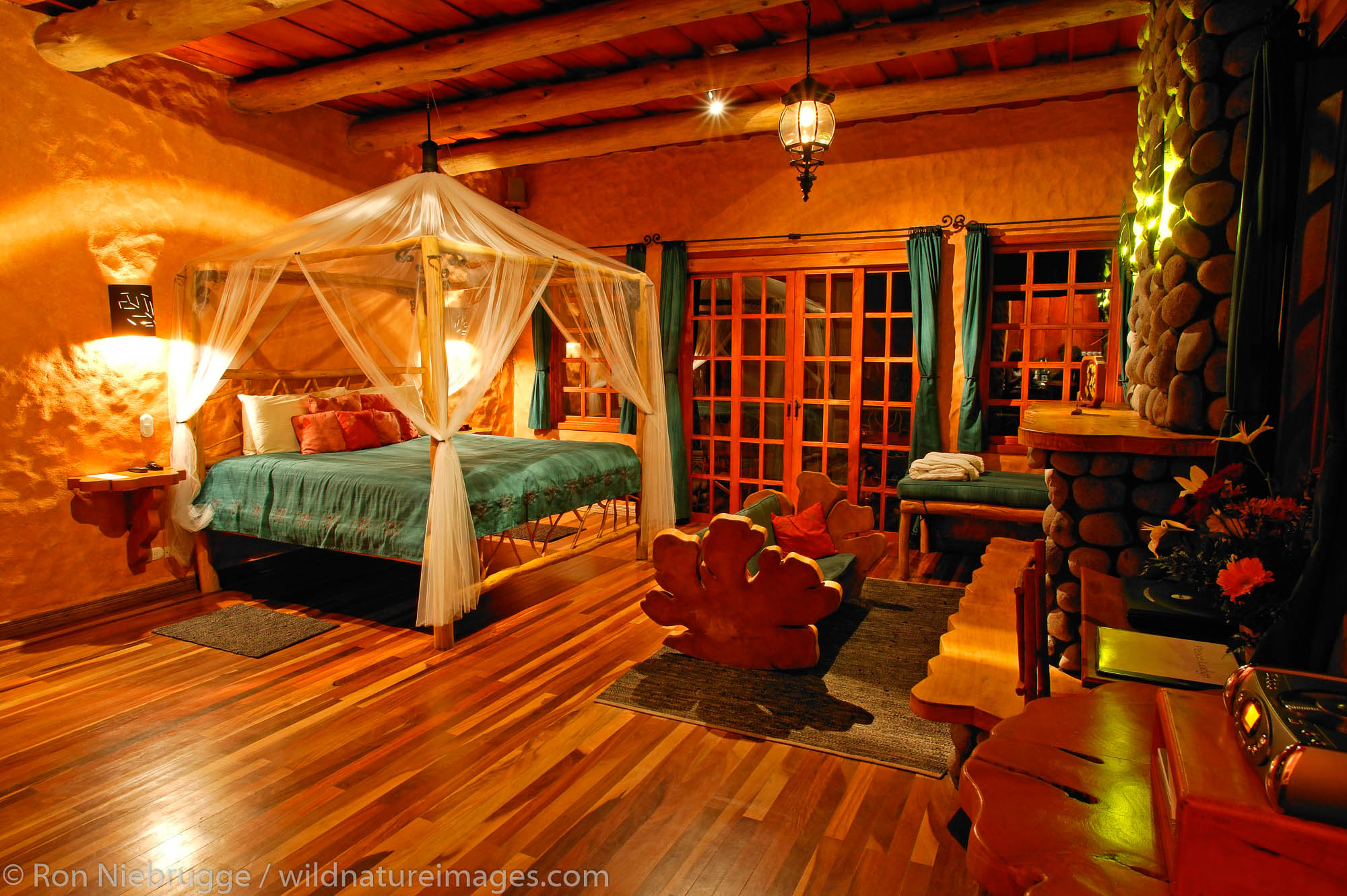Peace Lodge, Costa Rica | Photos by Ron Niebrugge