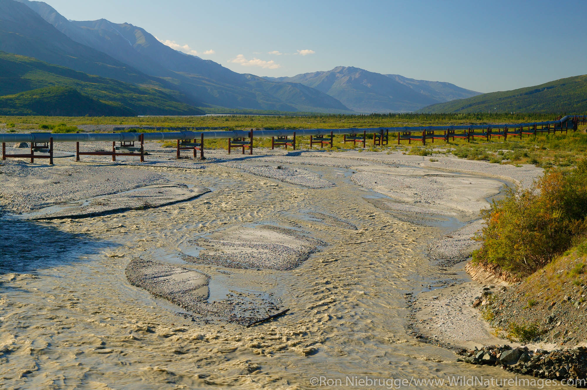 Alyeska Pipeline | Photos by Ron Niebrugge