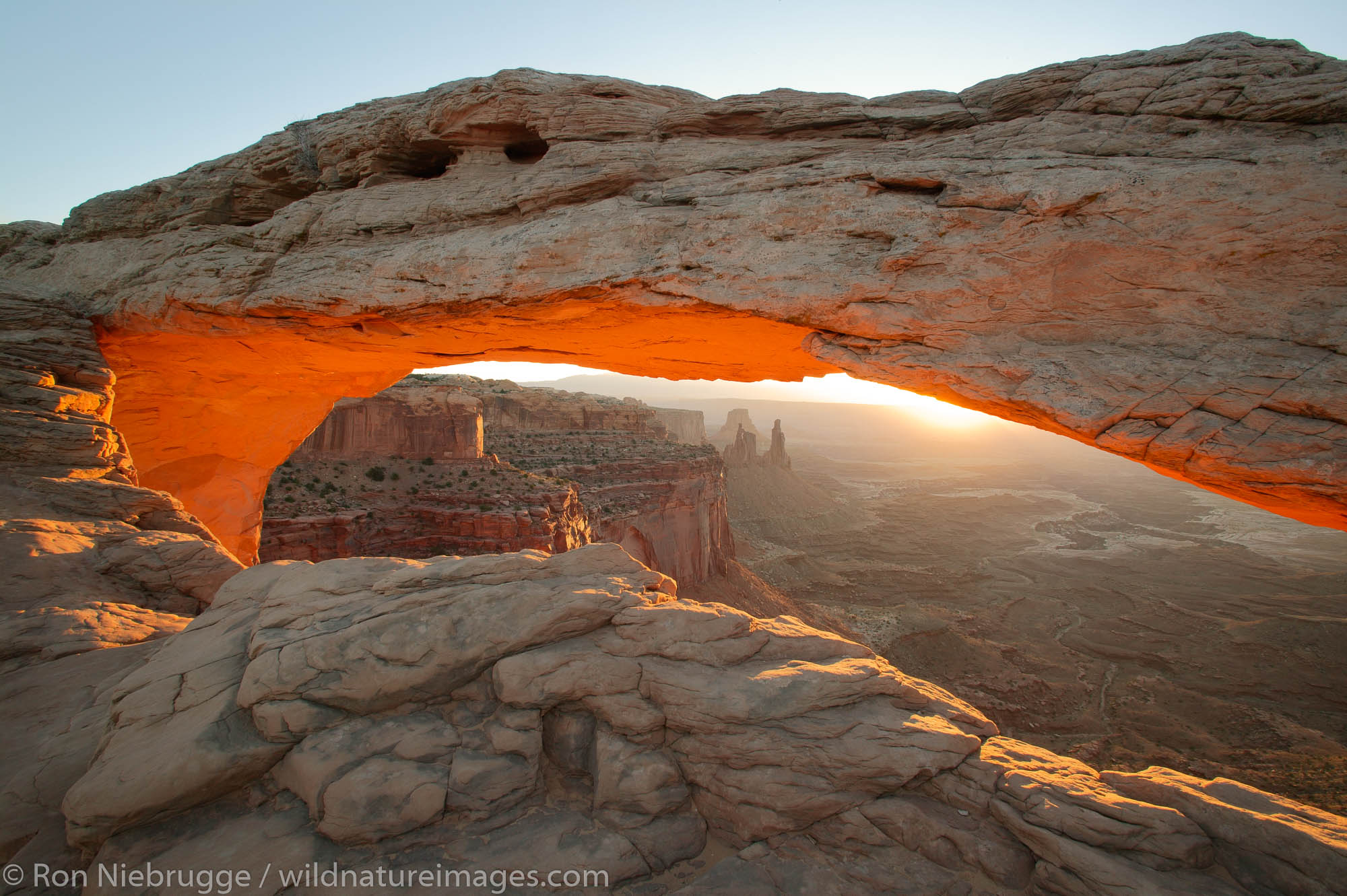 Mesa Arch | Canyonlands National Park, Utah. | Photos by Ron Niebrugge