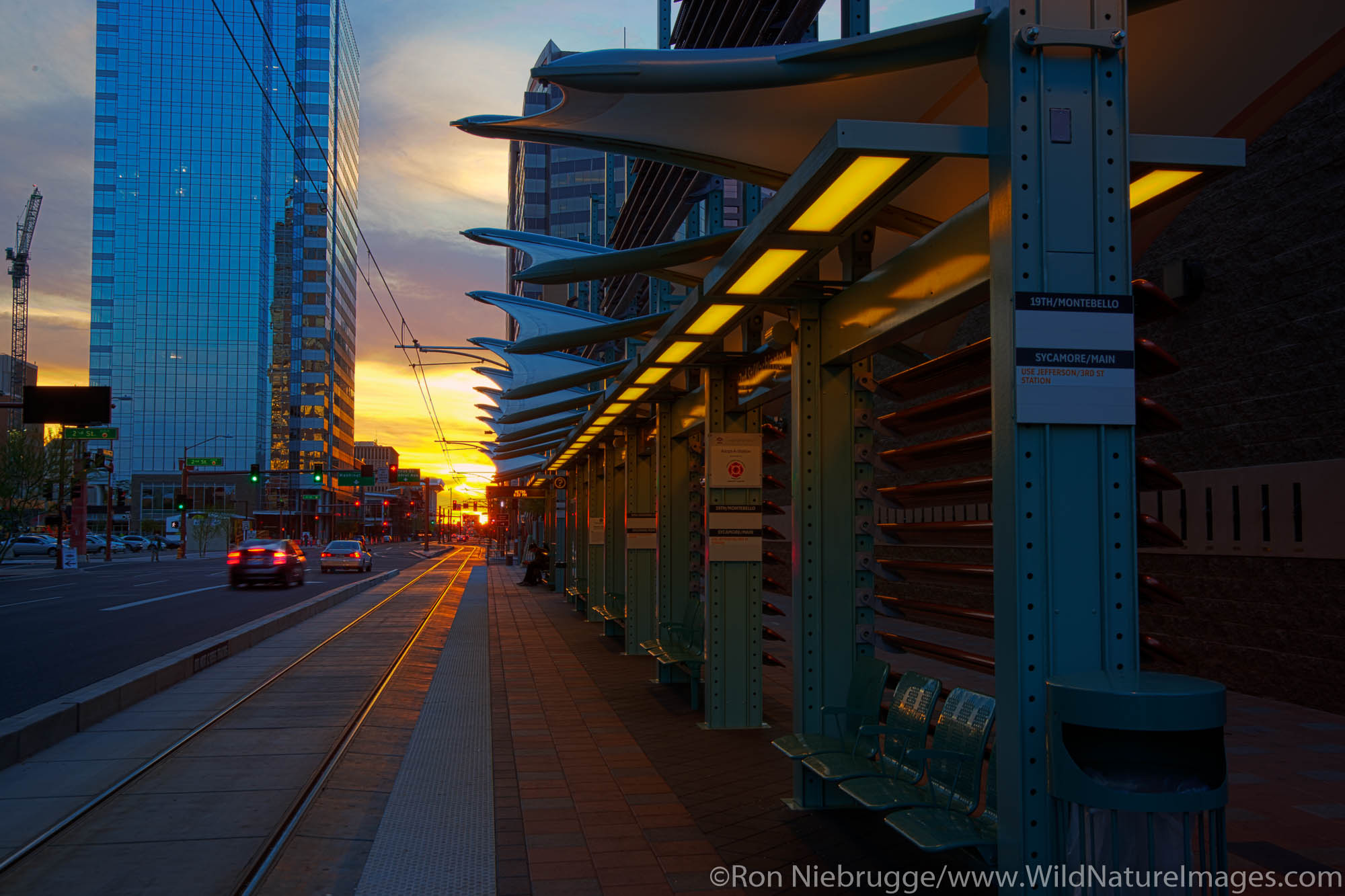 Phoenix Metro Rail | Photos by Ron Niebrugge
